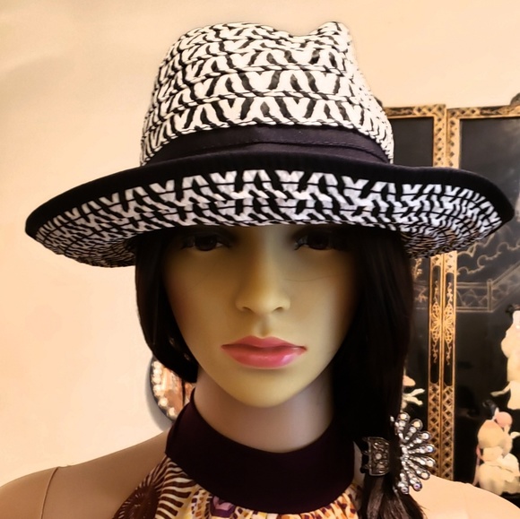 Charming Charlie | Accessories | Newcharming Charlesblackwhite Woven ...